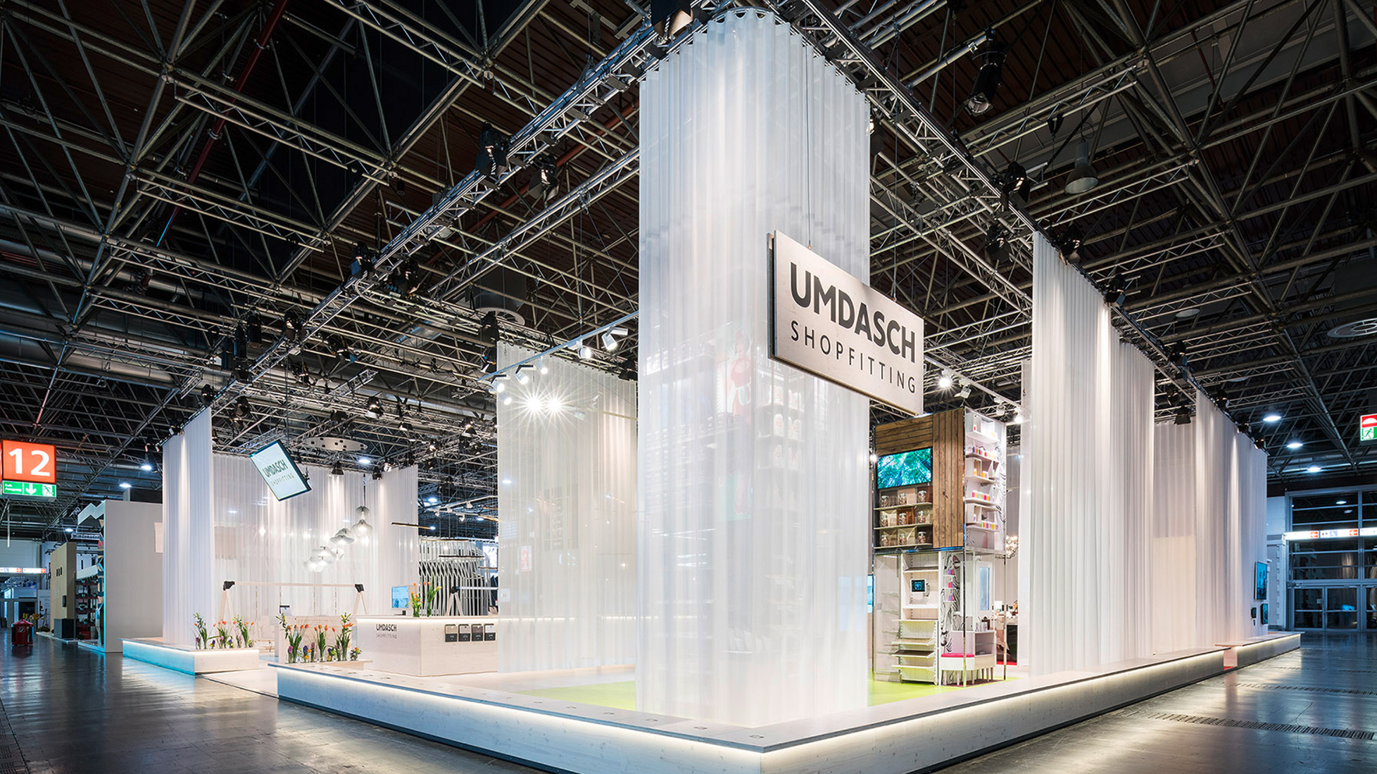ue500qm UMDASCH – b+s exhibitions GmbH